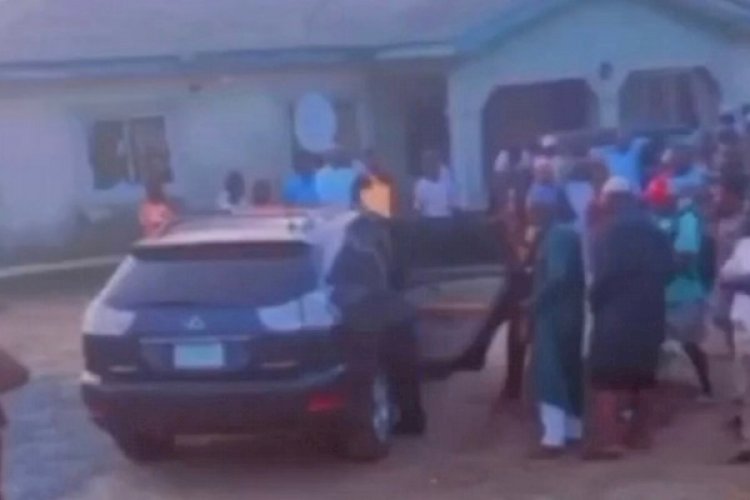 Eight Kids Found Dead In Vehicle - TSOEDE- News Magazine